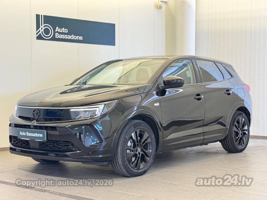 Melns Opel Grandland 2024 Tallina, ar dzinēja tilpumu 1.60 L un nobraukumu 18 tūkst. km par 29900 €, foto 1 vietnē AUTOMOTO.COM.LV