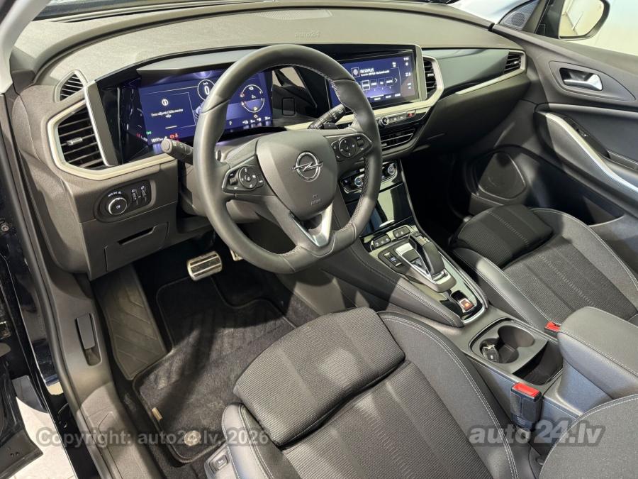 Melns Opel Grandland 2024 Tallina, ar dzinēja tilpumu 1.60 L un nobraukumu 18 tūkst. km par 29900 €, foto 8 vietnē AUTOMOTO.COM.LV