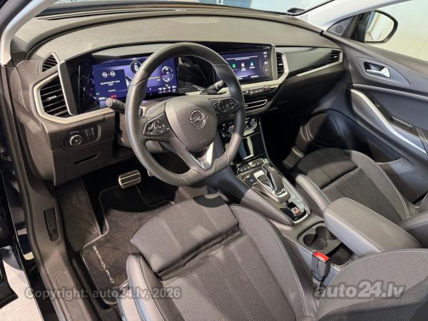 Black Opel Grandland 2024 in Tallinn, with an engine capacity of 1.60 L and mileage of 20 thousand km for 27900 €, photo 8 on AUTOMOTO.COM.LV