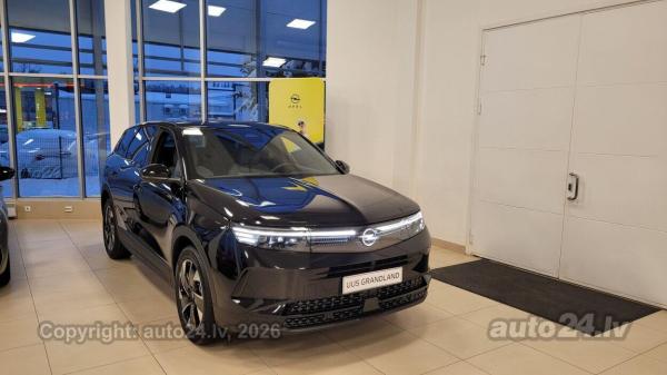 Melns Opel Grandland 2025 Pērnava, ar dzinēja tilpumu 1.20 L un nobraukumu 15 tūkst. km par 35500 €, foto 3 vietnē AUTOMOTO.COM.LV