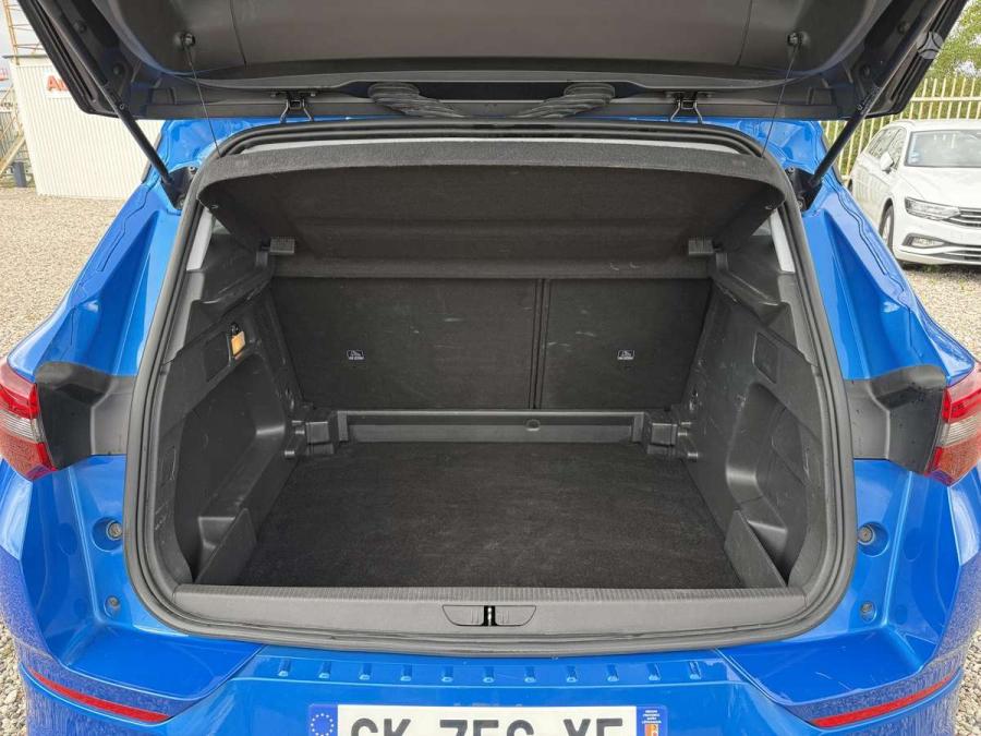 Zils Opel Grandland 2022 Marijampole, ar dzinēja tilpumu 1.50 L un nobraukumu 193 tūkst. km par 14514 €, foto 21 vietnē AUTOMOTO.COM.LV