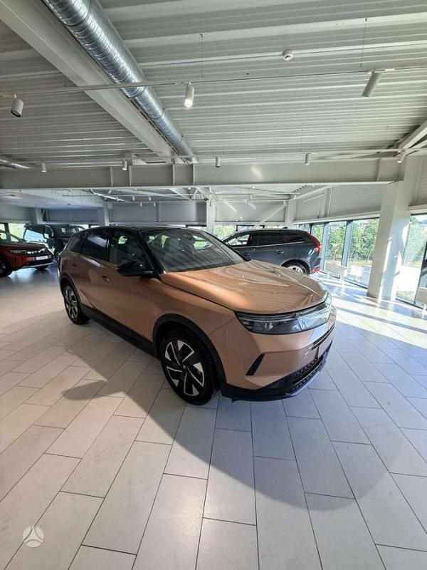Brūns Opel Grandland 2026 Šauļi, ar dzinēja tilpumu 1.20 L un nobraukumu 5 tūkst. km par 33950 €, foto 3 vietnē AUTOMOTO.COM.LV