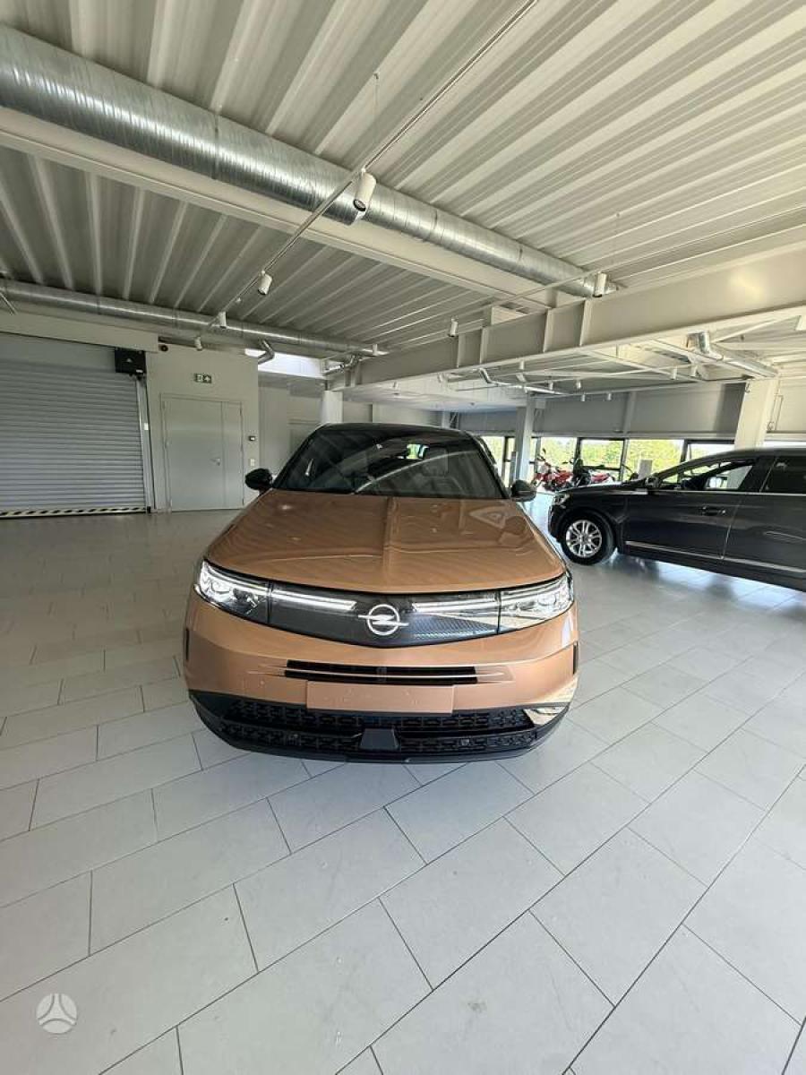 Brūns Opel Grandland 2026 Šauļi, ar dzinēja tilpumu 1.20 L un nobraukumu 5 tūkst. km par 33950 €, foto 3 vietnē AUTOMOTO.COM.LV