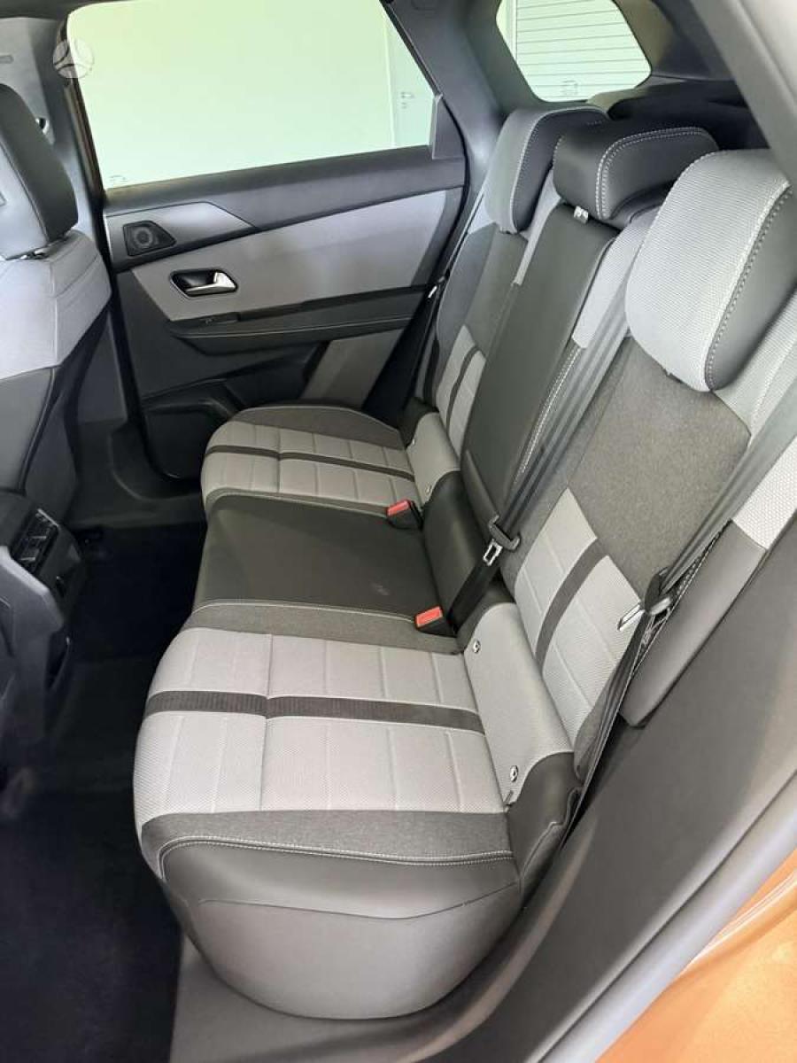 Brūns Opel Grandland 2026 Šauļi, ar dzinēja tilpumu 1.20 L un nobraukumu 5 tūkst. km par 33950 €, foto 27 vietnē AUTOMOTO.COM.LV