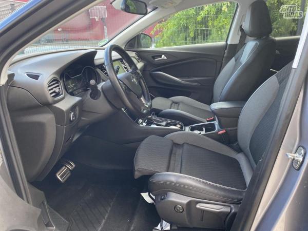 Grey Opel Grandland 2019 in Vilnius, with an engine capacity of 1.50 L and mileage of 165 thousand km for 11850 €, photo 9 on AUTOMOTO.COM.LV