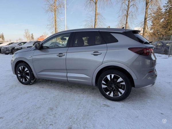 Grey Opel Grandland 2022 in Siauliai, with an engine capacity of 1.50 L and mileage of 169 thousand km for 16990 €, photo 11 on AUTOMOTO.COM.LV