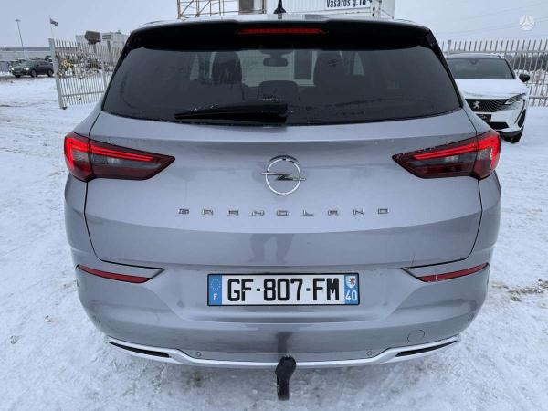 Grey Opel Grandland 2022 in Marijampole, with an engine capacity of 1.50 L and mileage of 161 thousand km for 15119 €, photo 5 on AUTOMOTO.COM.LV