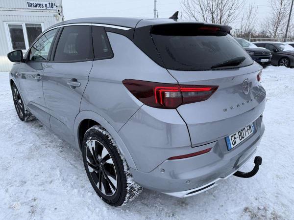 Grey Opel Grandland 2022 in Marijampole, with an engine capacity of 1.50 L and mileage of 161 thousand km for 15119 €, photo 6 on AUTOMOTO.COM.LV