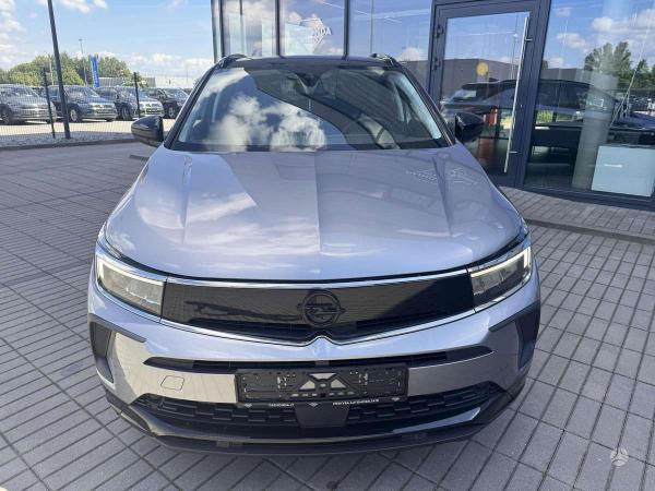 Grey Opel Grandland 2022 in Kaunas, with an engine capacity of 1.20 L and mileage of 171 thousand km for 14400 €, photo 2 on AUTOMOTO.COM.LV