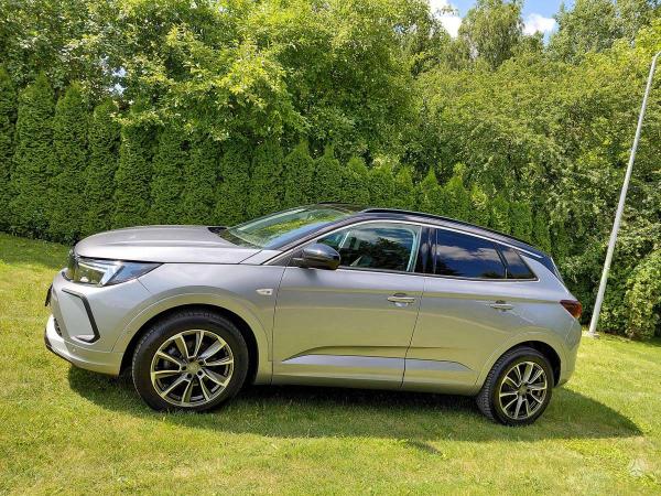 Pelēks Opel Grandland 2022 Vilkaviškis, ar dzinēja tilpumu 1.50 L un nobraukumu 120 tūkst. km par 10300 €, foto 3 vietnē AUTOMOTO.COM.LV