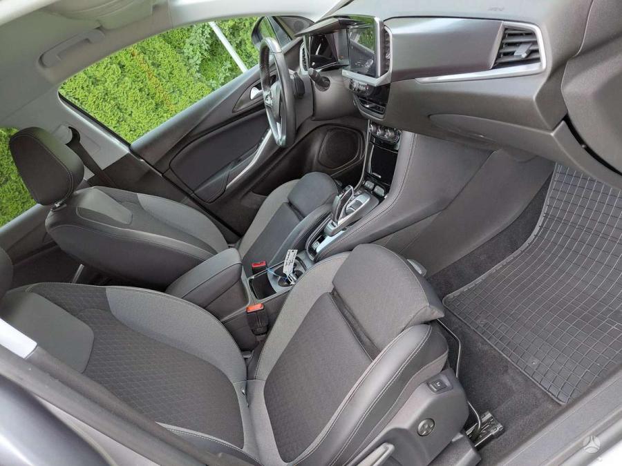 Pelēks Opel Grandland 2022 Vilkaviškis, ar dzinēja tilpumu 1.50 L un nobraukumu 120 tūkst. km par 10300 €, foto 29 vietnē AUTOMOTO.COM.LV