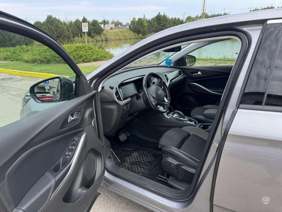 Pelēks Opel Grandland 2022 Viļņa, ar dzinēja tilpumu 1.50 L un nobraukumu 190 tūkst. km par 11970 €, foto 11 vietnē AUTOMOTO.COM.LV
