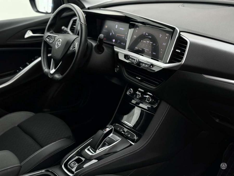 Grey Opel Grandland 2022 in Vilnius, with an engine capacity of 1.60 L and mileage of 96 thousand km for 18990 €, photo 14 on AUTOMOTO.COM.LV
