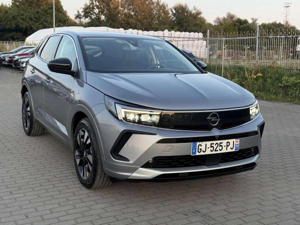 Grey Opel Grandland 2022 in Marijampole, with an engine capacity of 1.20 L and mileage of 86 thousand km for 14157 €, photo 6 on AUTOMOTO.COM.LV