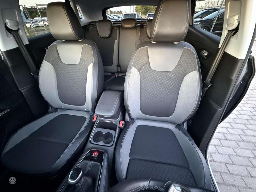 Pelēks Opel Grandland 2022 Marijampole, ar dzinēja tilpumu 1.20 L un nobraukumu 86 tūkst. km par 14157 €, foto 23 vietnē AUTOMOTO.COM.LV
