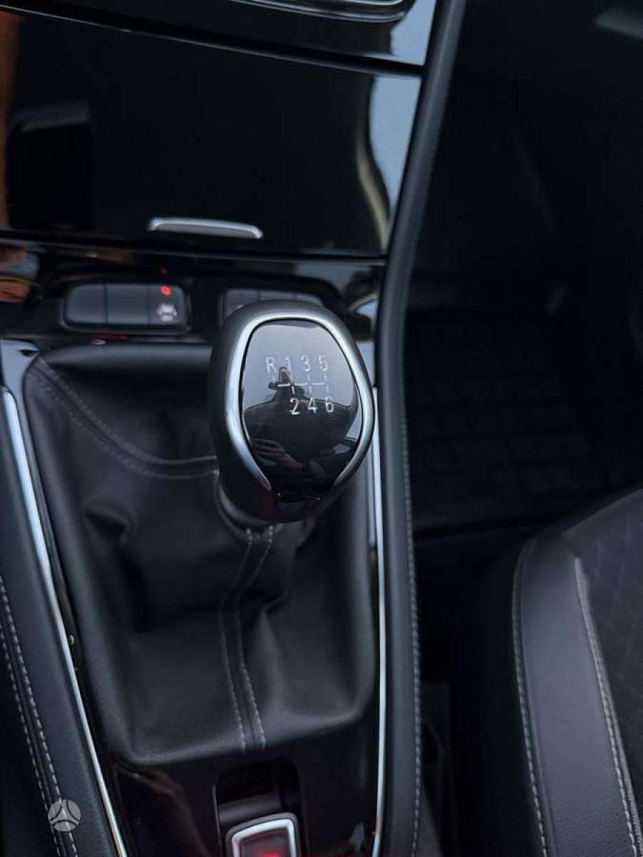 Pelēks Opel Grandland 2022 Marijampole, ar dzinēja tilpumu 1.20 L un nobraukumu 86 tūkst. km par 14157 €, foto 34 vietnē AUTOMOTO.COM.LV