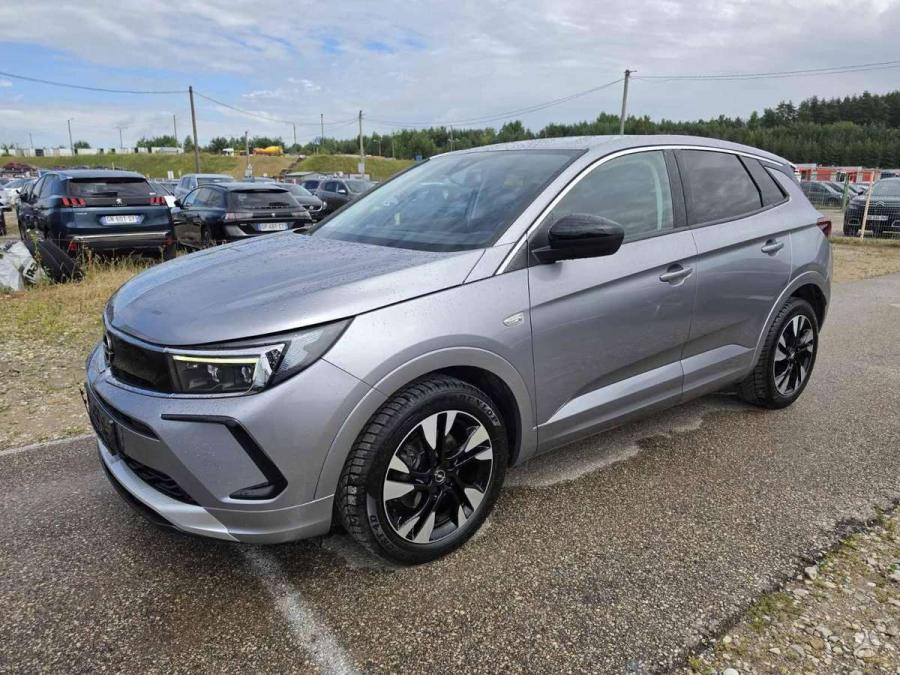 Grey Opel Grandland 2023 in Vilnius, with an engine capacity of 1.50 L and mileage of 129 thousand km for 15367 €, photo 1 on AUTOMOTO.COM.LV