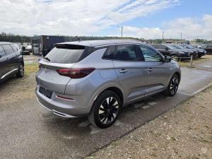Grey Opel Grandland 2023 in Vilnius, with an engine capacity of 1.50 L and mileage of 129 thousand km for 15367 €, photo 6 on AUTOMOTO.COM.LV