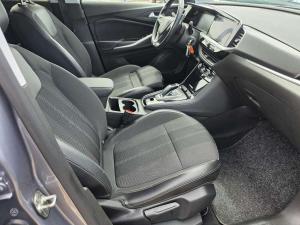 Grey Opel Grandland 2023 in Vilnius, with an engine capacity of 1.50 L and mileage of 129 thousand km for 15367 €, photo 13 on AUTOMOTO.COM.LV