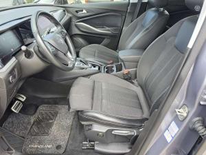 Grey Opel Grandland 2023 in Vilnius, with an engine capacity of 1.50 L and mileage of 129 thousand km for 15367 €, photo 15 on AUTOMOTO.COM.LV