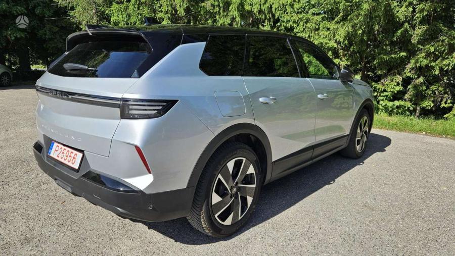 Pelēks Opel Grandland 2025 Klaipėda, ar dzinēja tilpumu 1.20 L un nobraukumu 22 tūkst. km par 25700 €, foto 12 vietnē AUTOMOTO.COM.LV