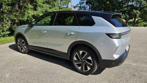 Pelēks Opel Grandland 2025 Klaipėda, ar dzinēja tilpumu 1.20 L un nobraukumu 22 tūkst. km par 25700 €, foto 16 vietnē AUTOMOTO.COM.LV