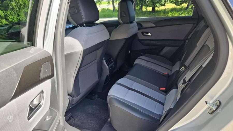 Pelēks Opel Grandland 2025 Klaipėda, ar dzinēja tilpumu 1.20 L un nobraukumu 22 tūkst. km par 25700 €, foto 18 vietnē AUTOMOTO.COM.LV