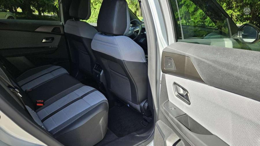 Pelēks Opel Grandland 2025 Klaipėda, ar dzinēja tilpumu 1.20 L un nobraukumu 22 tūkst. km par 25700 €, foto 20 vietnē AUTOMOTO.COM.LV