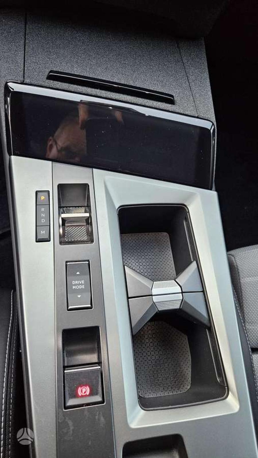 Pelēks Opel Grandland 2025 Klaipėda, ar dzinēja tilpumu 1.20 L un nobraukumu 22 tūkst. km par 25700 €, foto 30 vietnē AUTOMOTO.COM.LV