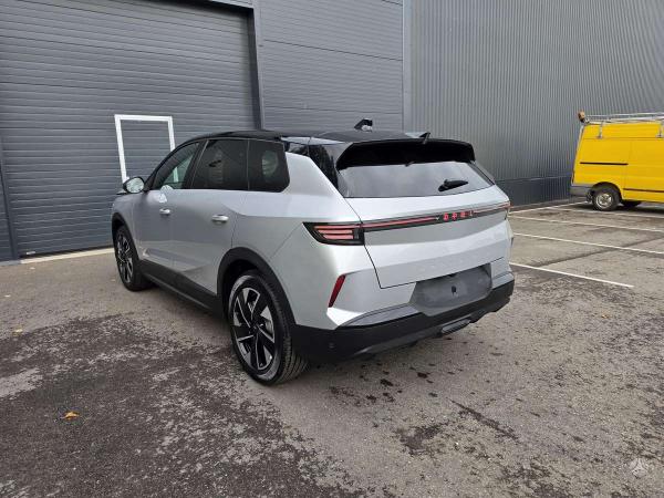 Pelēks Opel Grandland 2026 Kauņa, ar dzinēja tilpumu 1.20 L un nobraukumu 3 tūkst. km par 12900 €, foto 5 vietnē AUTOMOTO.COM.LV