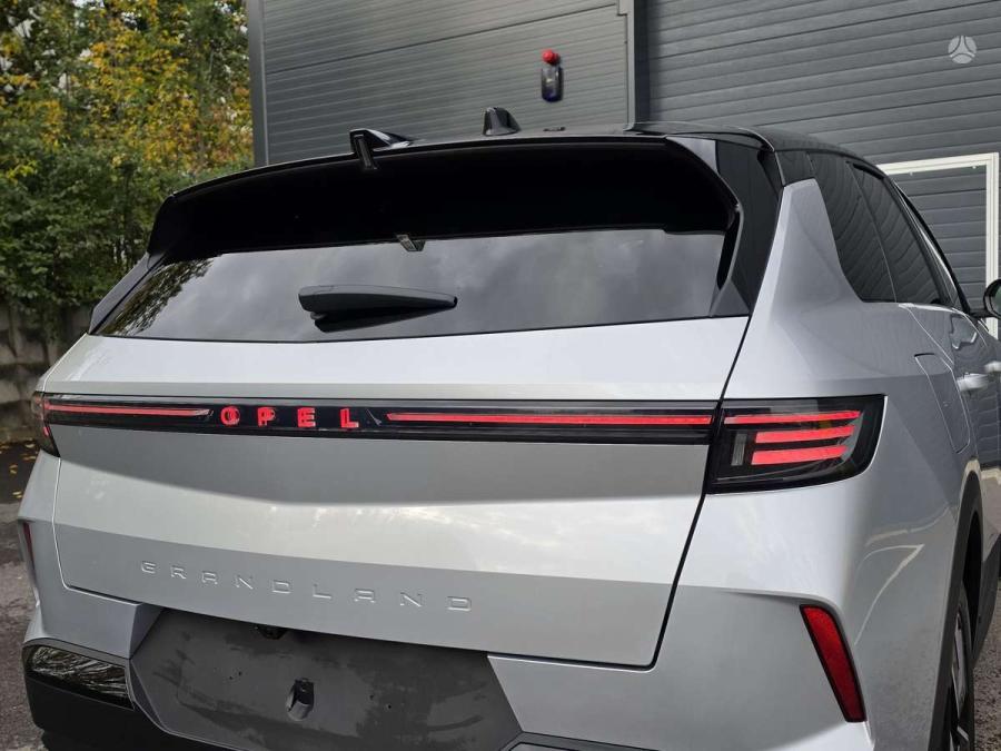 Pelēks Opel Grandland 2026 Kauņa, ar dzinēja tilpumu 1.20 L un nobraukumu 3 tūkst. km par 12900 €, foto 18 vietnē AUTOMOTO.COM.LV