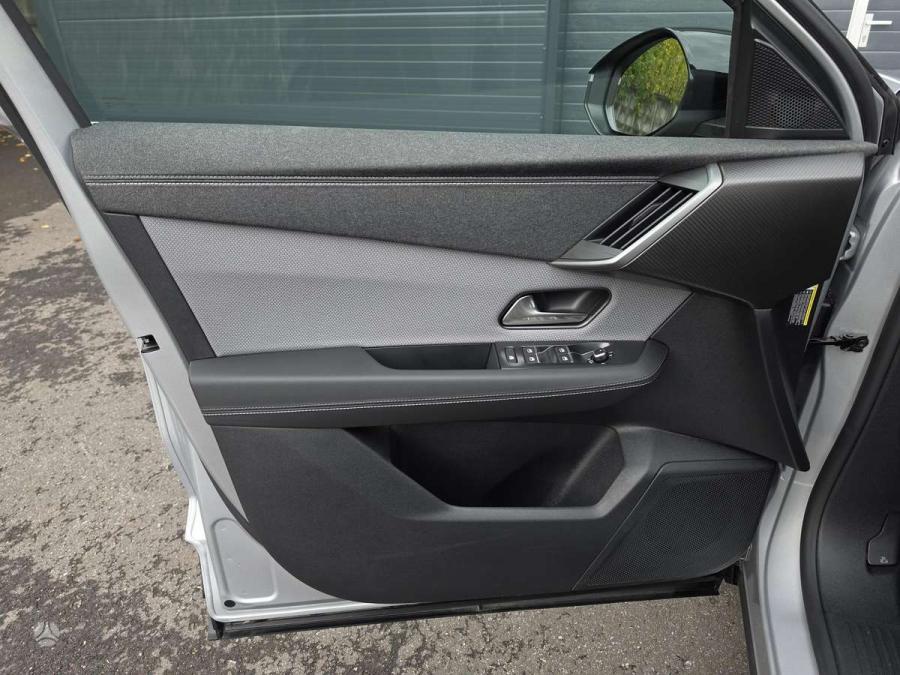Pelēks Opel Grandland 2026 Kauņa, ar dzinēja tilpumu 1.20 L un nobraukumu 3 tūkst. km par 12900 €, foto 22 vietnē AUTOMOTO.COM.LV