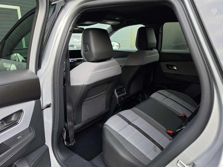 Pelēks Opel Grandland 2026 Kauņa, ar dzinēja tilpumu 1.20 L un nobraukumu 3 tūkst. km par 12900 €, foto 26 vietnē AUTOMOTO.COM.LV