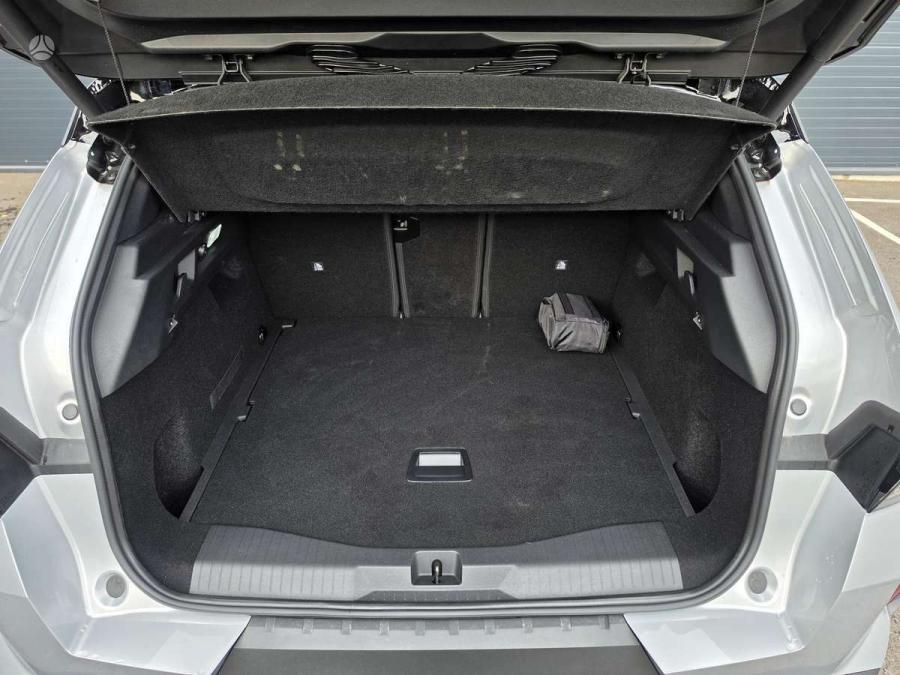Pelēks Opel Grandland 2026 Kauņa, ar dzinēja tilpumu 1.20 L un nobraukumu 3 tūkst. km par 12900 €, foto 27 vietnē AUTOMOTO.COM.LV