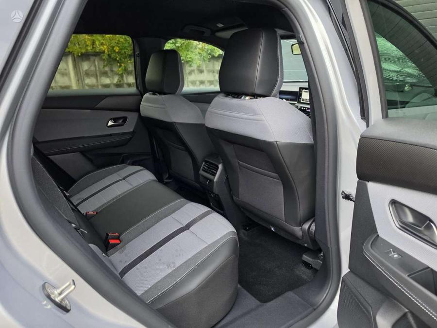 Pelēks Opel Grandland 2026 Kauņa, ar dzinēja tilpumu 1.20 L un nobraukumu 3 tūkst. km par 12900 €, foto 29 vietnē AUTOMOTO.COM.LV