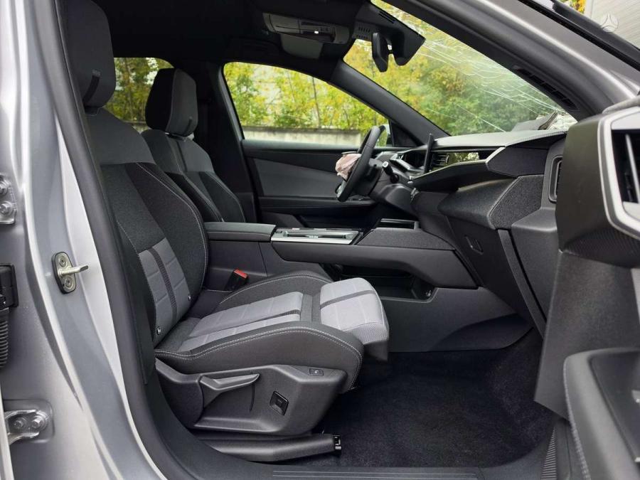 Pelēks Opel Grandland 2026 Kauņa, ar dzinēja tilpumu 1.20 L un nobraukumu 3 tūkst. km par 12900 €, foto 33 vietnē AUTOMOTO.COM.LV