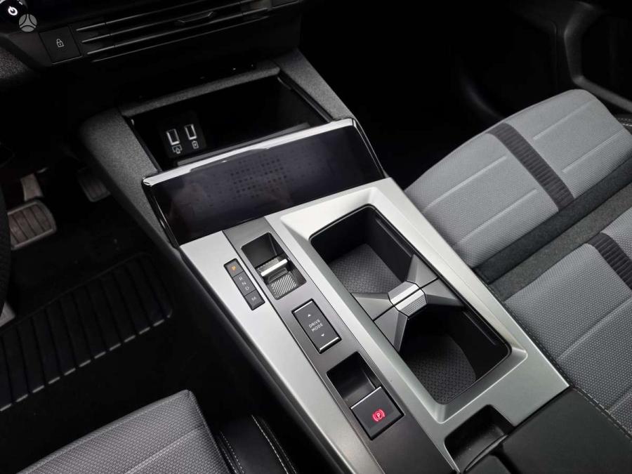 Pelēks Opel Grandland 2026 Kauņa, ar dzinēja tilpumu 1.20 L un nobraukumu 3 tūkst. km par 12900 €, foto 37 vietnē AUTOMOTO.COM.LV