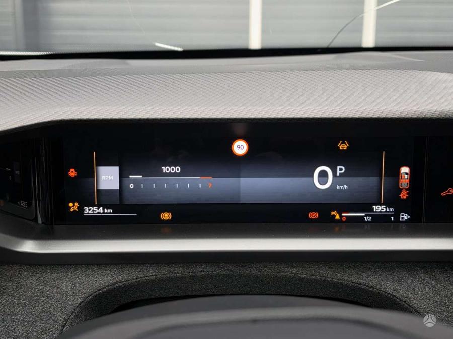 Pelēks Opel Grandland 2026 Kauņa, ar dzinēja tilpumu 1.20 L un nobraukumu 3 tūkst. km par 12900 €, foto 47 vietnē AUTOMOTO.COM.LV