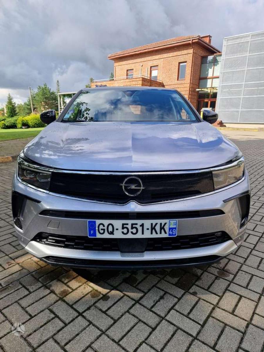 Grey Opel Grandland 2023 in Marijampole, with an engine capacity of 1.20 L and mileage of 167 thousand km for 13552 €, photo 3 on AUTOMOTO.COM.LV