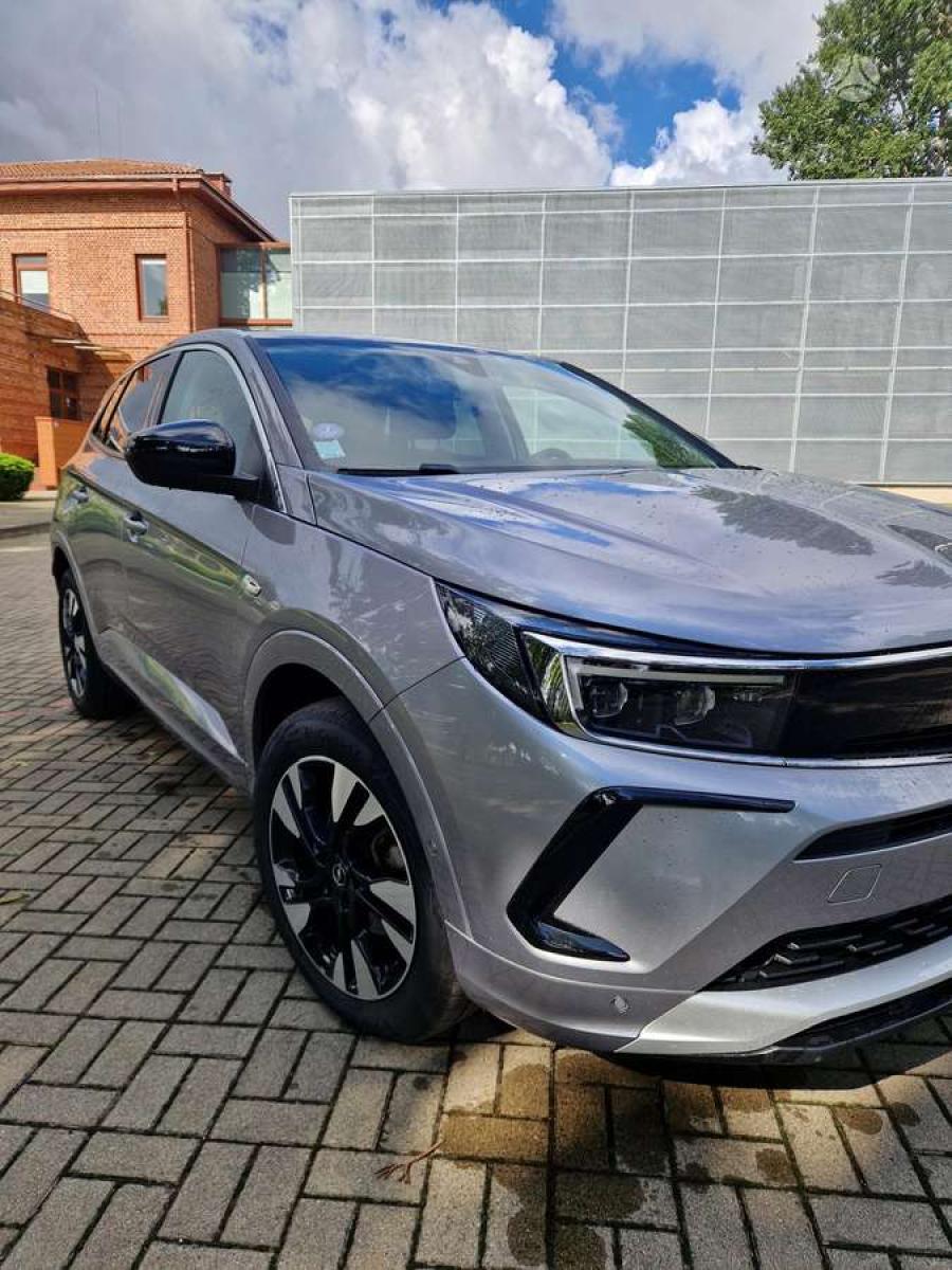 Grey Opel Grandland 2023 in Marijampole, with an engine capacity of 1.20 L and mileage of 167 thousand km for 13552 €, photo 4 on AUTOMOTO.COM.LV