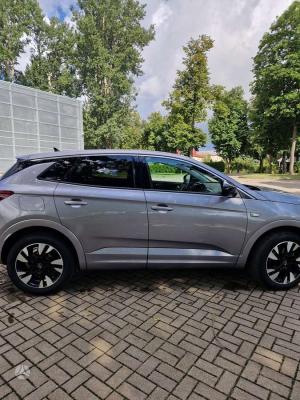 Grey Opel Grandland 2023 in Marijampole, with an engine capacity of 1.20 L and mileage of 167 thousand km for 13552 €, photo 5 on AUTOMOTO.COM.LV