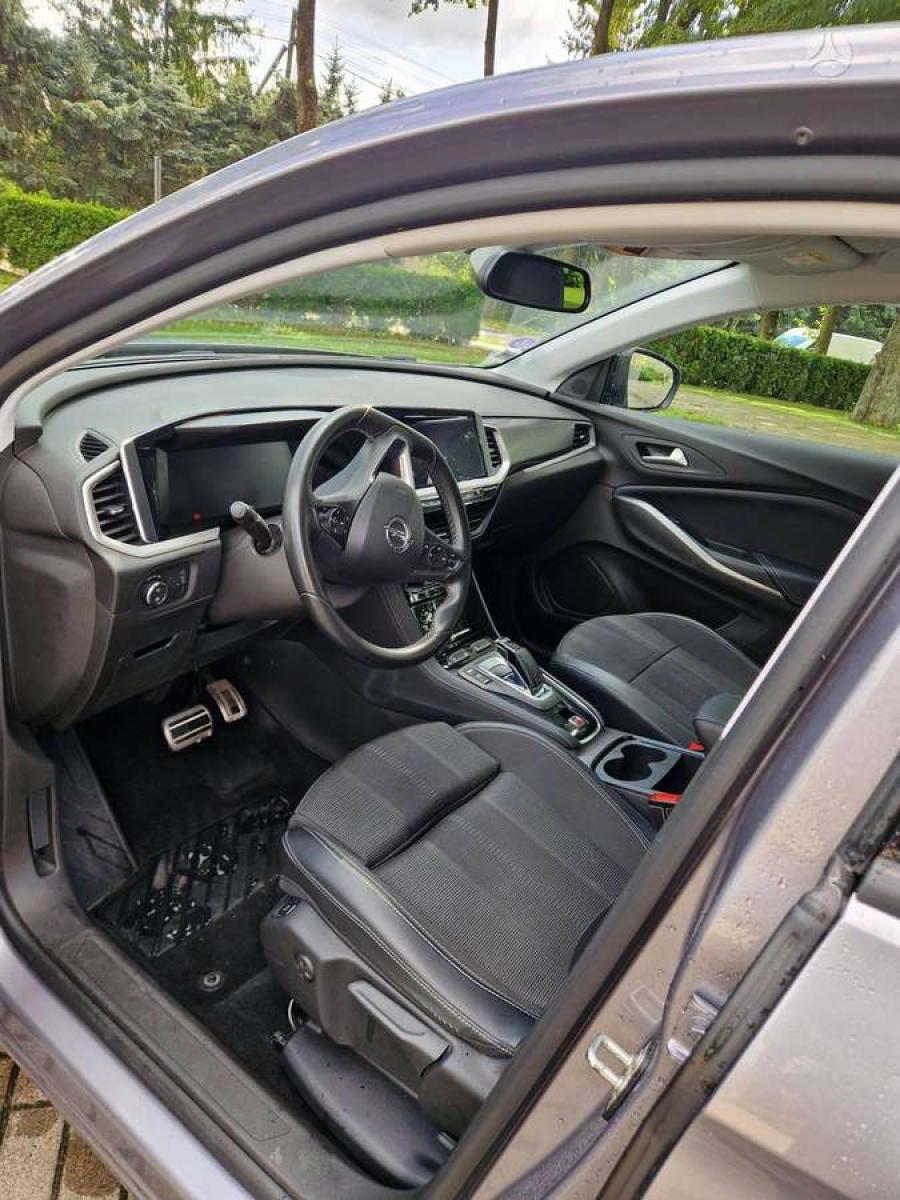 Grey Opel Grandland 2023 in Marijampole, with an engine capacity of 1.20 L and mileage of 167 thousand km for 13552 €, photo 10 on AUTOMOTO.COM.LV