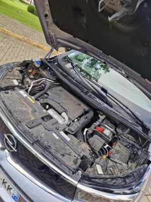 Grey Opel Grandland 2023 in Marijampole, with an engine capacity of 1.20 L and mileage of 167 thousand km for 13552 €, photo 19 on AUTOMOTO.COM.LV