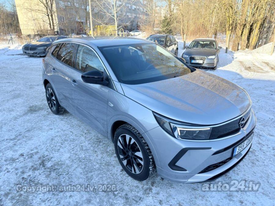 Grey Opel Grandland 2024 in Tallinn, with an engine capacity of 1.20 L and mileage of 30 thousand km for 27500 €, photo 1 on AUTOMOTO.COM.LV