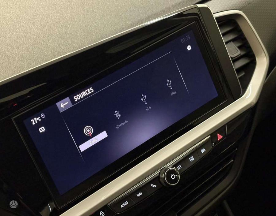 Sarkans Opel Grandland 2022 Marijampole, ar dzinēja tilpumu 1.50 L un nobraukumu 241 tūkst. km par 14350 €, foto 24 vietnē AUTOMOTO.COM.LV