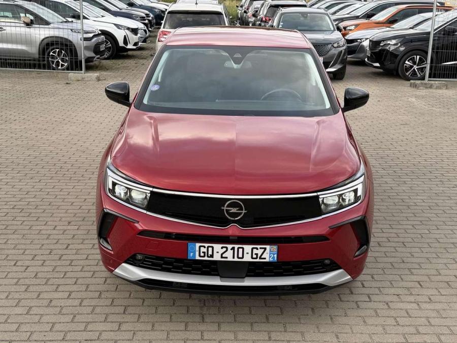 Red Opel Grandland 2023 in Marijampole, with an engine capacity of 1.20 L and mileage of 128 thousand km for 14762 €, photo 5 on AUTOMOTO.COM.LV
