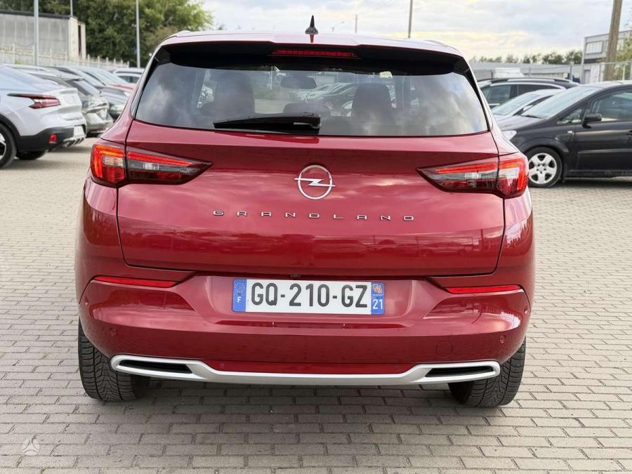 Red Opel Grandland 2023 in Marijampole, with an engine capacity of 1.20 L and mileage of 128 thousand km for 14762 €, photo 12 on AUTOMOTO.COM.LV