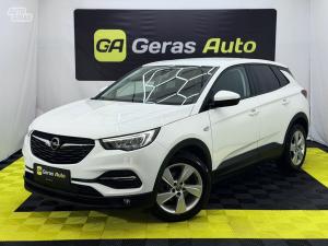 White Opel Grandland 2020 in Avizieniai, with an engine capacity of 1.20 L and mileage of 98 thousand km for 11450 €, photo 1 on AUTOMOTO.COM.LV
