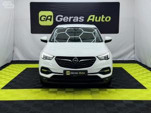 White Opel Grandland 2020 in Avizieniai, with an engine capacity of 1.20 L and mileage of 98 thousand km for 11450 €, photo 8 on AUTOMOTO.COM.LV