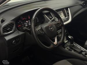 White Opel Grandland 2020 in Avizieniai, with an engine capacity of 1.20 L and mileage of 98 thousand km for 11450 €, photo 10 on AUTOMOTO.COM.LV